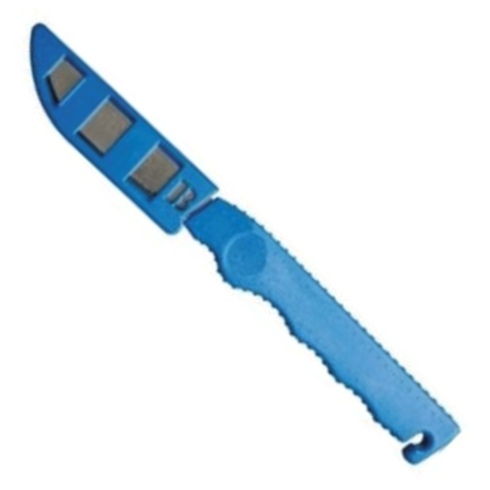 Knife with plastic handle and cover – ProSciTech