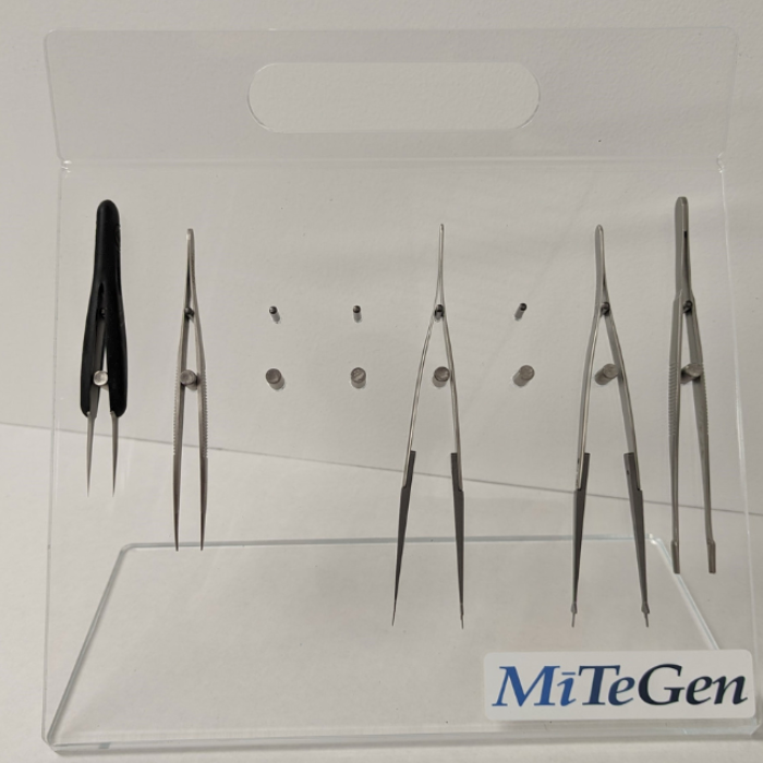 Upright tweezer stand with handle, 8 pairs – ProSciTech